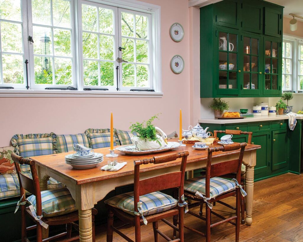 This Southern Kitchen Exudes Classic English Cottage Style - Cottage ...