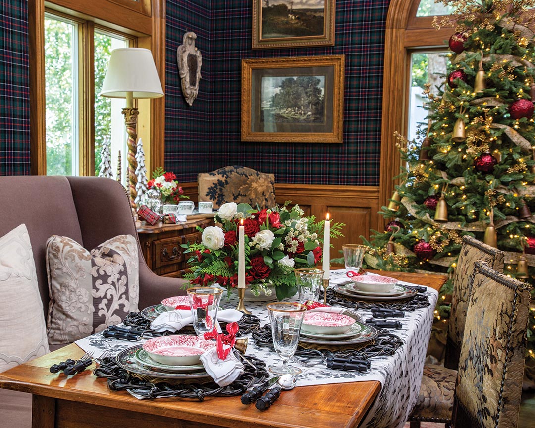 This Elegant Tablescape Evokes Holiday Warmth & Nostalgia - Cottage Journal